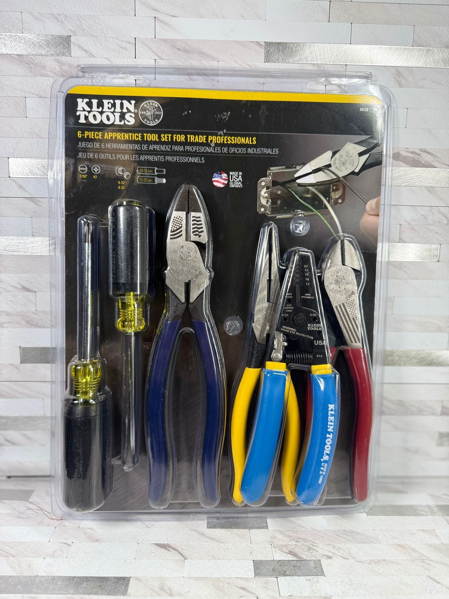 Klein Tools Ethernet Cable Tester Kit with LAN Scout® Jr. Cable Tester ...